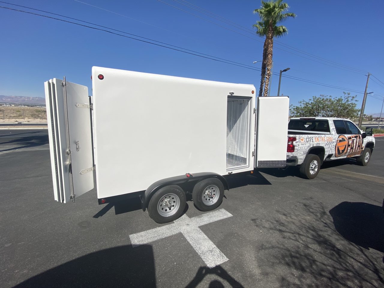 11' Trailer | E-Z Tow Self-Contained Trailers | Jack Frost Freezers